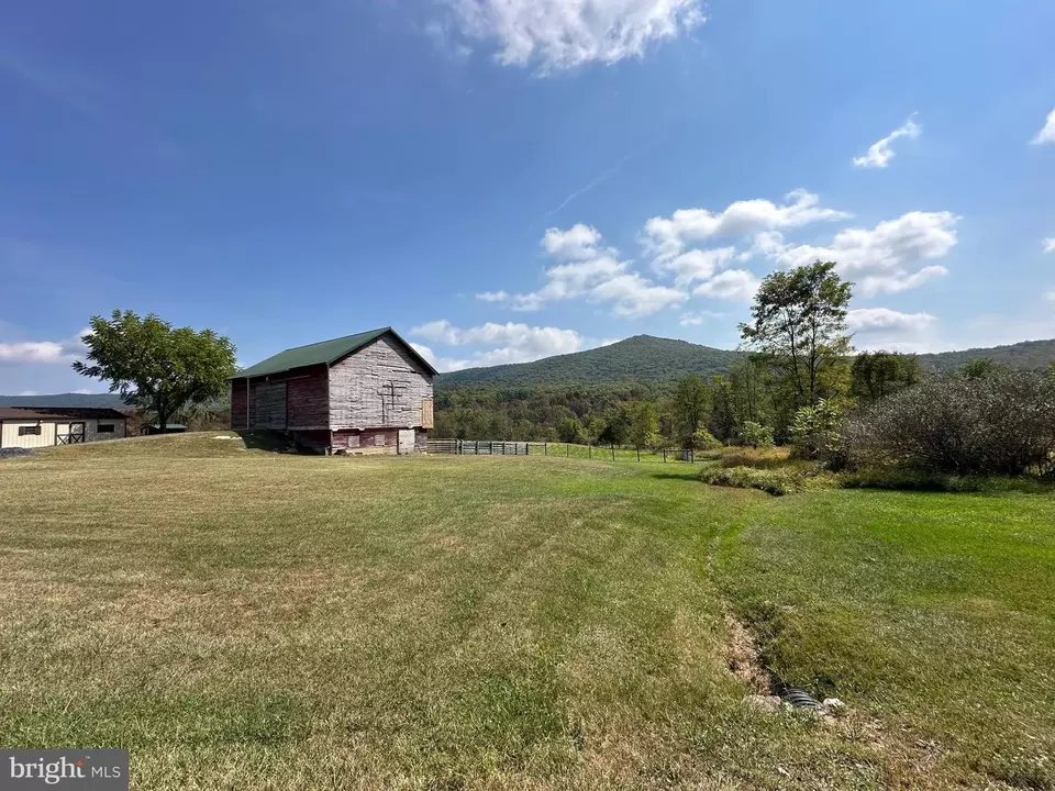 398 Spring Run Rd, Wardensville, WV 26851 | MLS# WVHD2003132 | 136 ...