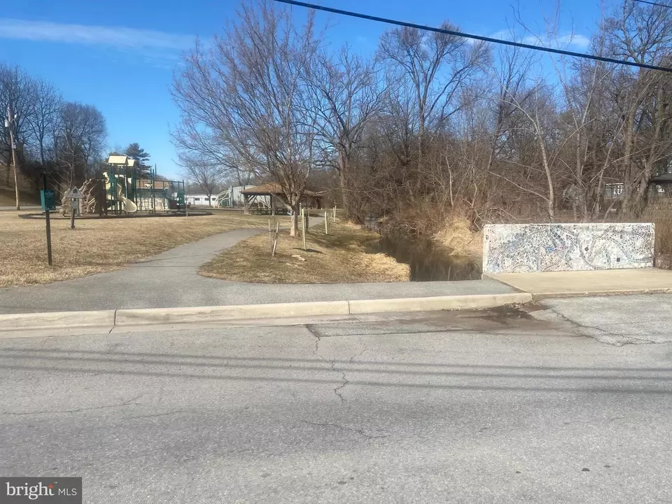 Liberty St, Charles Town, WV 25414 | MLS# WVJF2019544 | 5 Photos - Movoto