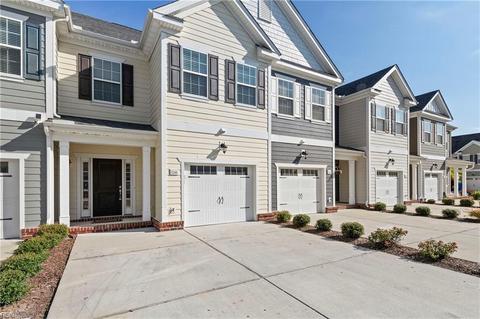 5246 Lombard St, Chesapeake, VA 23321 | 21 Photos | MLS #10402733 - Movoto