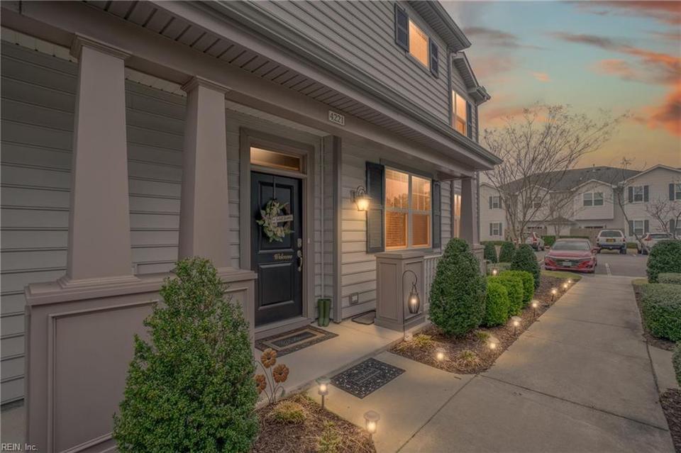 4221 Turnworth Arch, Virginia Beach, VA 23456 | 37 Photos | MLS ...