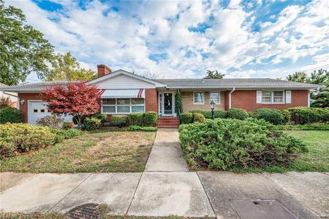 2001 Shell Rd, Hampton, VA 23661 | 31 Photos | MLS #10461955 - Movoto