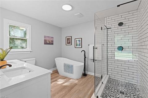 17620 Morgarts Beach Rd, Smithfield, VA 23430 | 47 Photos | MLS ...