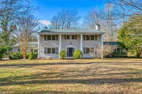 287 E Queens Dr, Williamsburg, VA 23185 | 49 Photos | MLS #10468837 - Movoto