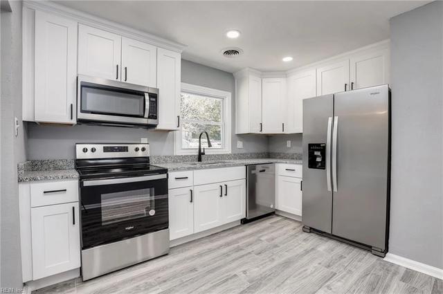 53 Hewitt Farms, Norfolk, VA Homes For Sale & Real Estate - Movoto