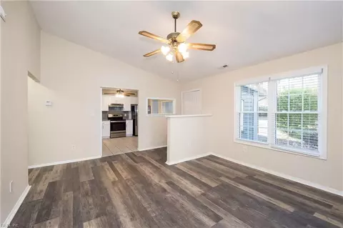 1508 Snowbird Ct, Virginia Beach, VA 23454 | 22 Photos - Movoto