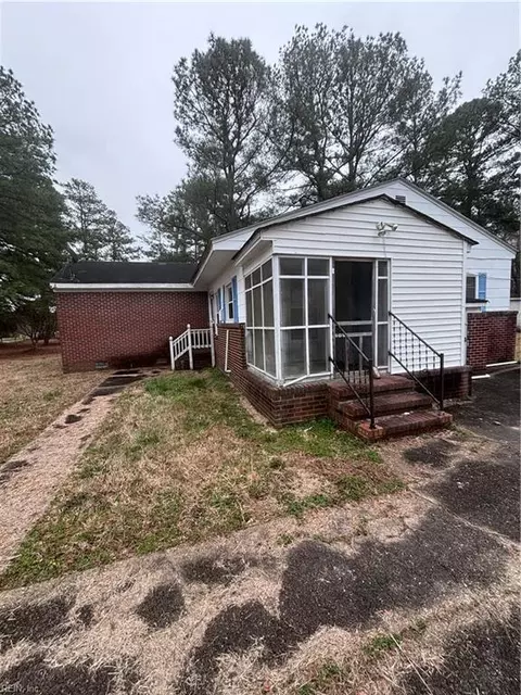 5707 Holy Neck Rd, Suffolk, VA 23437 | 7 Photos - Movoto