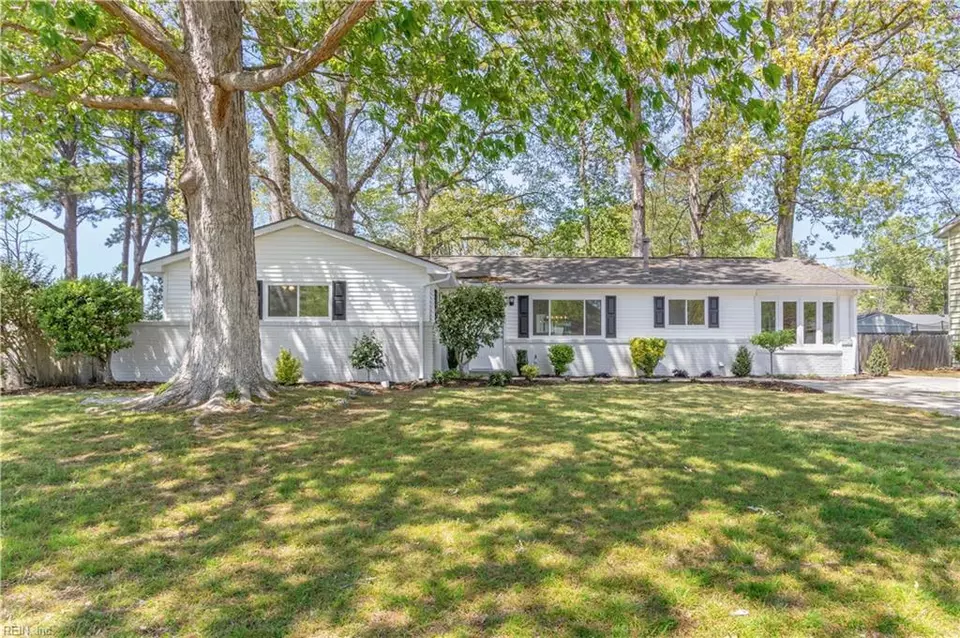 477 Lineberry Rd, Virginia Beach, VA 23452 | 31 Photos - Movoto