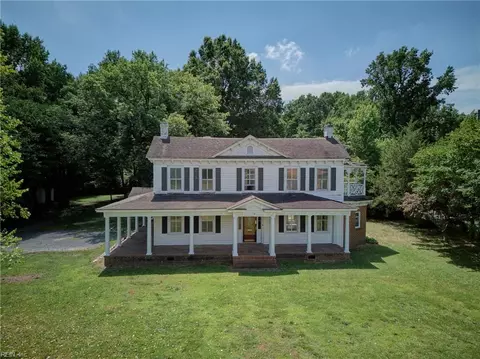 17319 River Rd, Courtland, VA 23837 | 36 Photos - Movoto