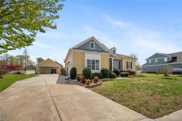 4304 Edgewater Ln, Suffolk, VA 23435 | MLS# 10576305 | 49 Photos - Movoto