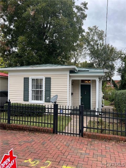 315 E Washington St, Petersburg, VA 23803 | 40 Photos | MLS #2226486 ...