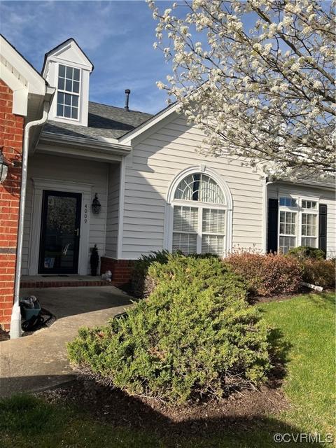 4009 Ironwoods Walk Dr, Glen Allen, VA 23059 | 33 Photos | MLS #2305847 ...