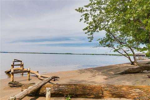 900 Jordan Point Rd, Hopewell, VA 23860 | 41 Photos - Movoto