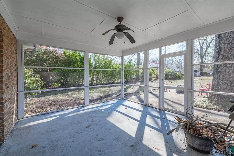 7205 Perrin Dr, Prince George, VA 23875 | 23 Photos - Movoto