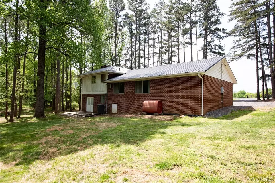 10288 Green Bay Rd, Rice, VA 23966 | 39 Photos - Movoto