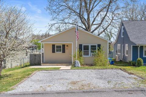 415 F St, Staunton, VA 24401 | 24 Photos | MLS #640448 - Movoto