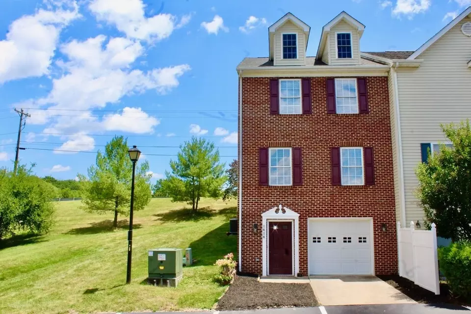 1414 Old Windmill Cir, Harrisonburg, VA 22802 | 20 Photos - Movoto