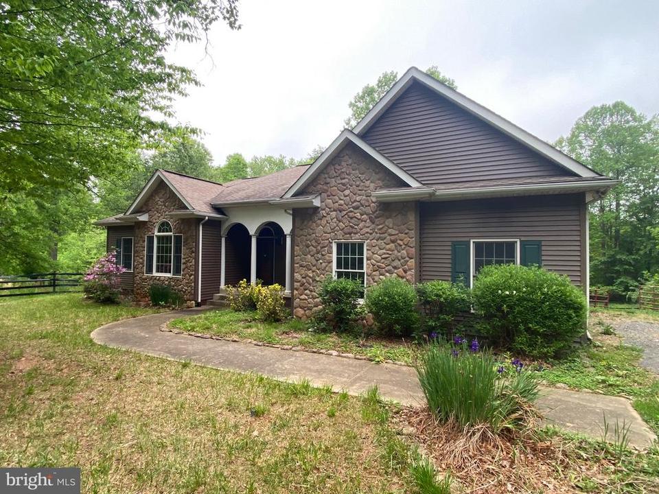 9595 Grasty Gold Mine Rd, Rhoadesville, VA 22542 | 28 Photos | MLS # ...