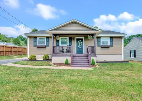 3737 Springvale St SE, Roanoke, VA 24014 | 29 Photos - Movoto