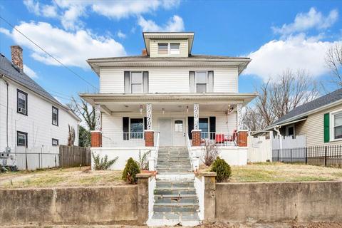 718 Murray Ave SE, Roanoke, VA 24013 | 32 Photos | MLS #895372 - Movoto