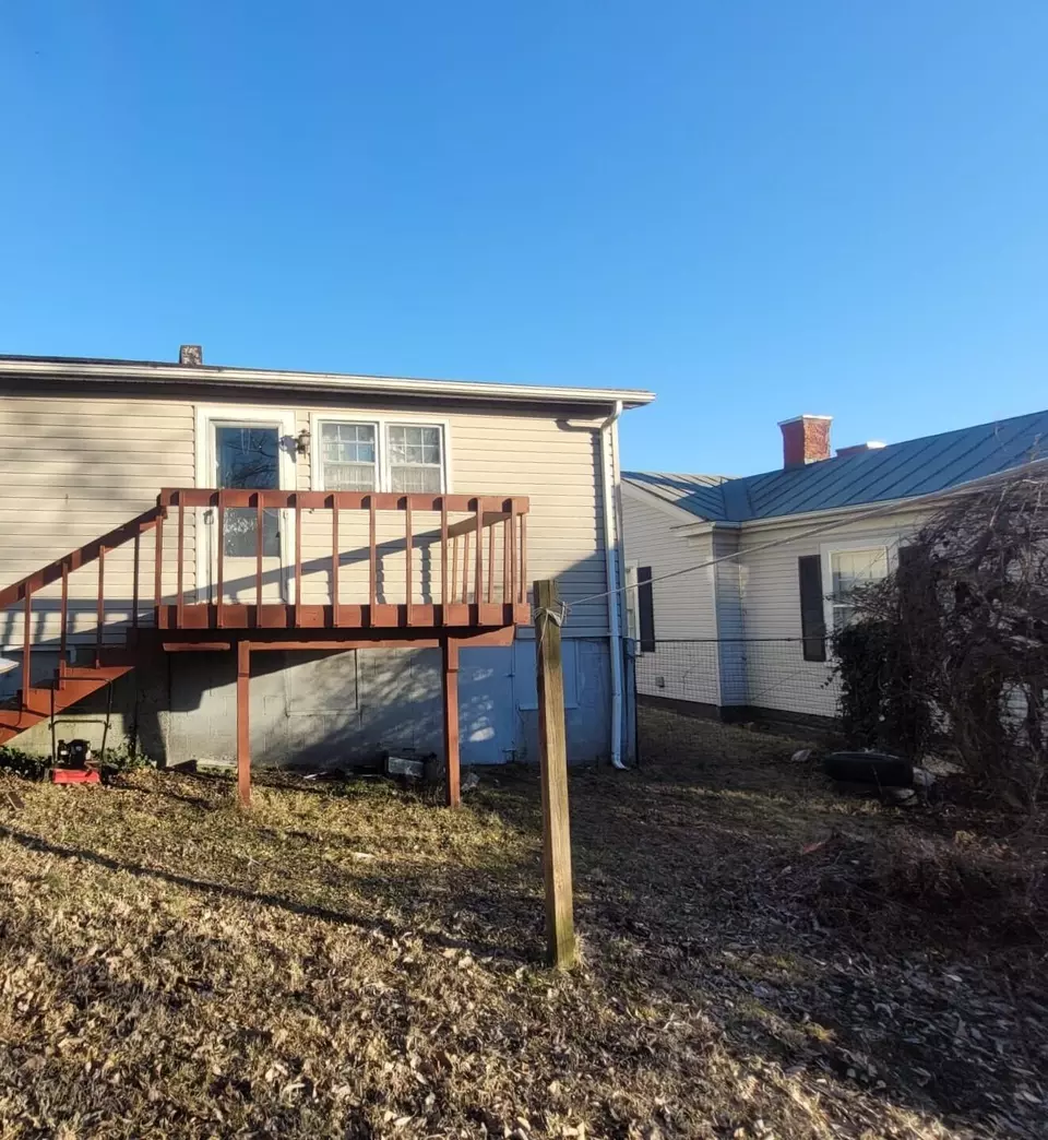 217 Rhodenizer St, Danville, VA 24540 | 10 Photos - Movoto