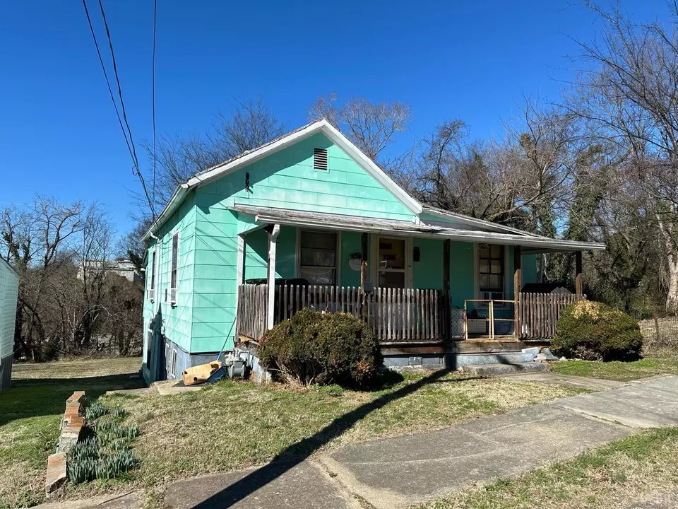 313 Rhodenizer St, Danville, VA 24540 | 4 Photos - Movoto