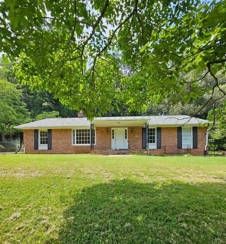 1018 Morningside Ln, Martinsville, VA 24112 | MLS# 360506 | 26 Photos ...