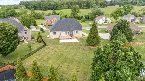 2160 Colby Dr, Forest, VA 24551 | MLS# 367098 | 79 Photos - Movoto