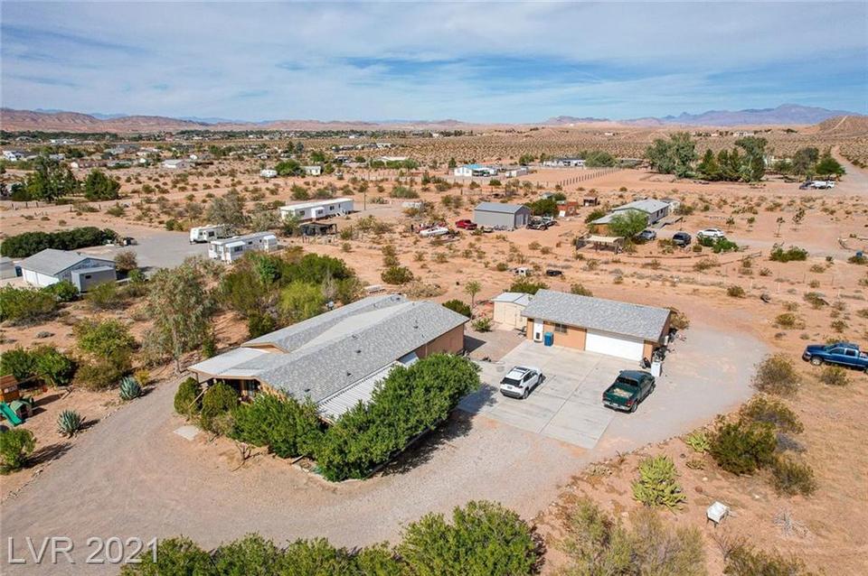 330 Pirate Ave, Logandale, NV 89021 | 15 Photos | MLS #2351070 - Movoto