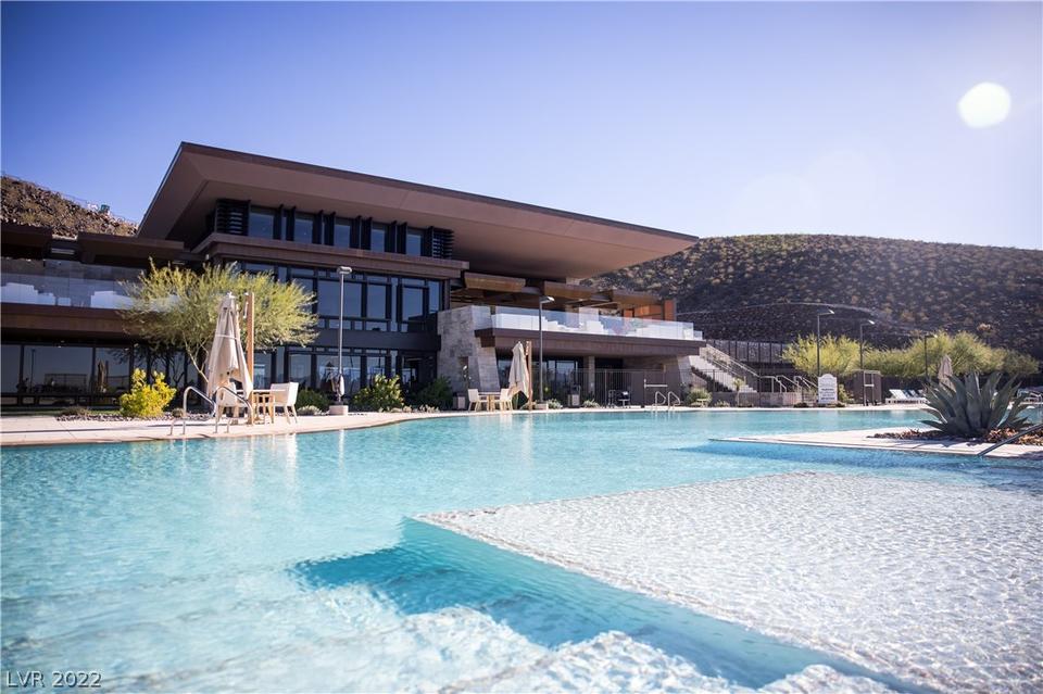 14 Chisel Crest Ct, Henderson, NV 89012 | 4 Photos - Movoto