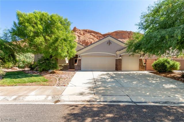 450 Raven Way, Mesquite, NV 89027 | 40 Photos - Movoto