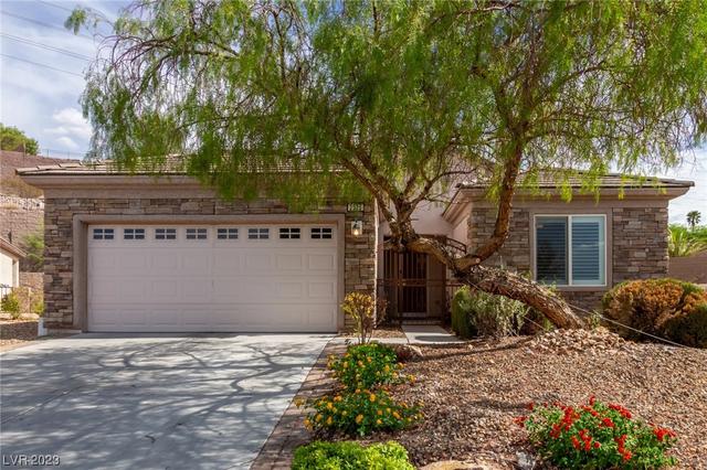 2525 Hamonah Dr, Henderson, NV 89044 | 41 Photos - Movoto
