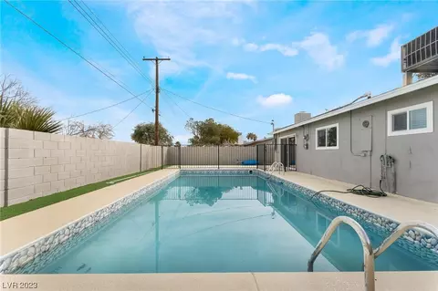 5916 Apple Valley Ln, Las Vegas, NV 89108 | 35 Photos - Movoto