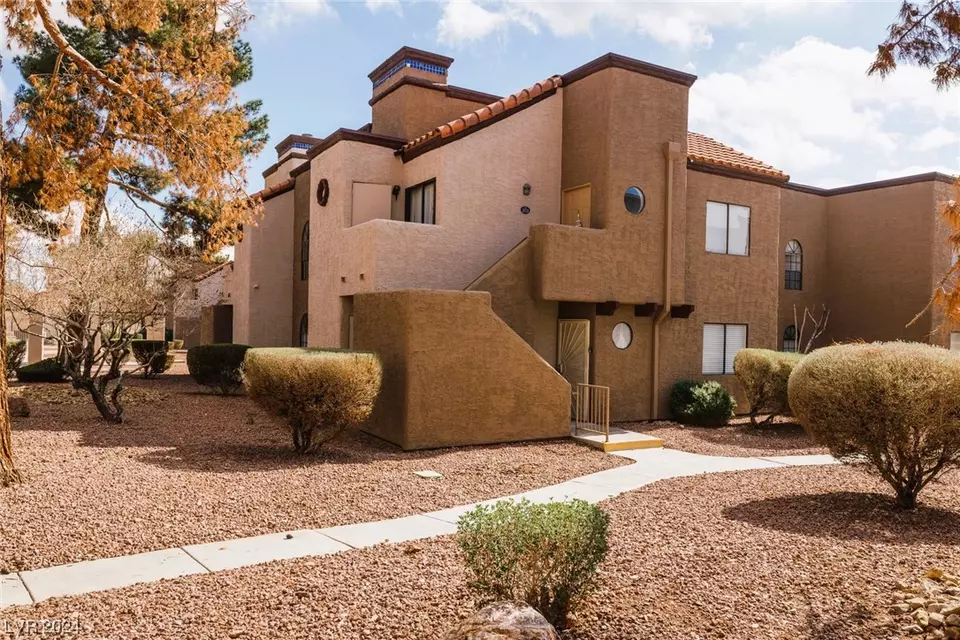 2979 Juniper Hills Blvd #103, Las Vegas, NV 89142 - Movoto