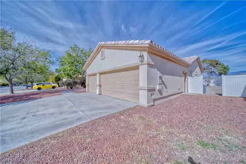 5908 E Badlands Ln, Pahrump, NV 89061 | 35 Photos - Movoto