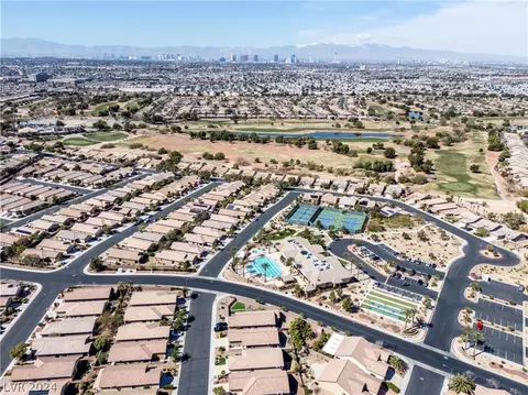 6156 Jutland Ave, Las Vegas, NV 89122 | 41 Photos - Movoto