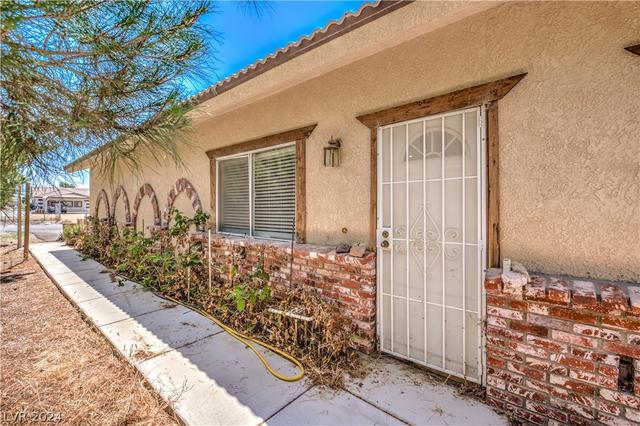 3610 Ranger Way, Pahrump, NV 89048 | 37 Photos - Movoto
