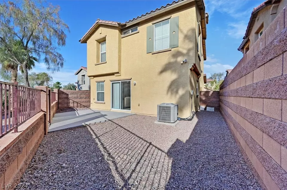 1161 Gecko Rd, Henderson, NV 89002 | 32 Photos - Movoto
