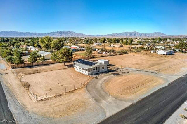 1521 W Blosser Ranch Rd, Pahrump, NV 89060 | 50 Photos - Movoto