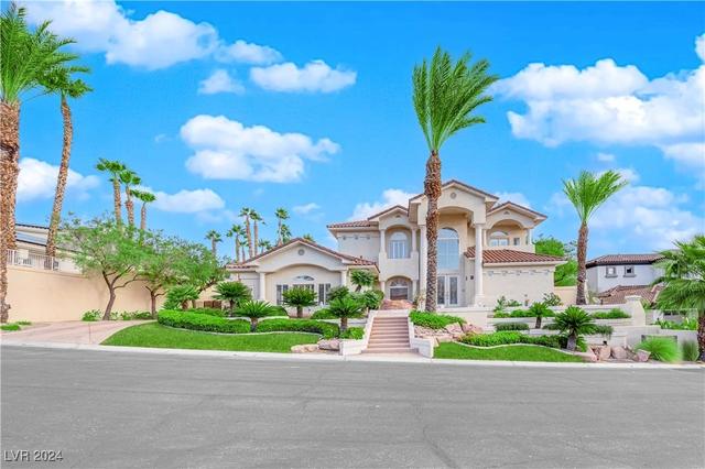 8838 Spanish Mountain Dr, Las Vegas, NV 89148 | 40 Photos - Movoto