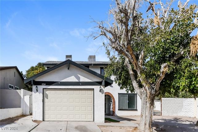 2739 Topaz Ct, Las Vegas, NV 89121 | 17 Photos - Movoto