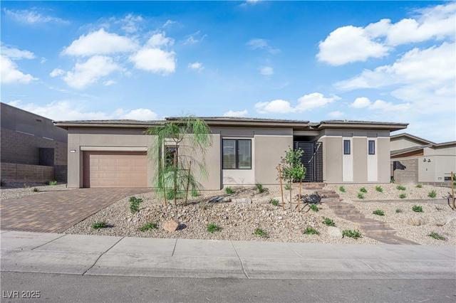 10972 Horizon Ledge Ave, Las Vegas, NV 89135 | MLS# 2732622 | 65 Photos - Movoto