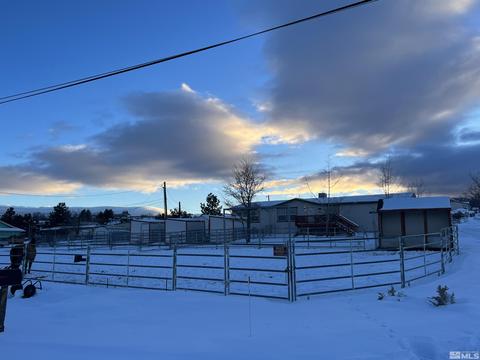 18150 Kay Lee Cir, Reno, NV 89508 | 40 Photos | MLS #230000576 - Movoto