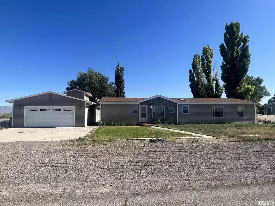 130 Mount Lewis Dr, Battle Mountain, NV 89820 | 38 Photos - Movoto
