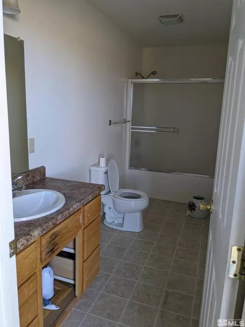 58 S Bybee Ln, Yerington, NV 89447 | 16 Photos - Movoto