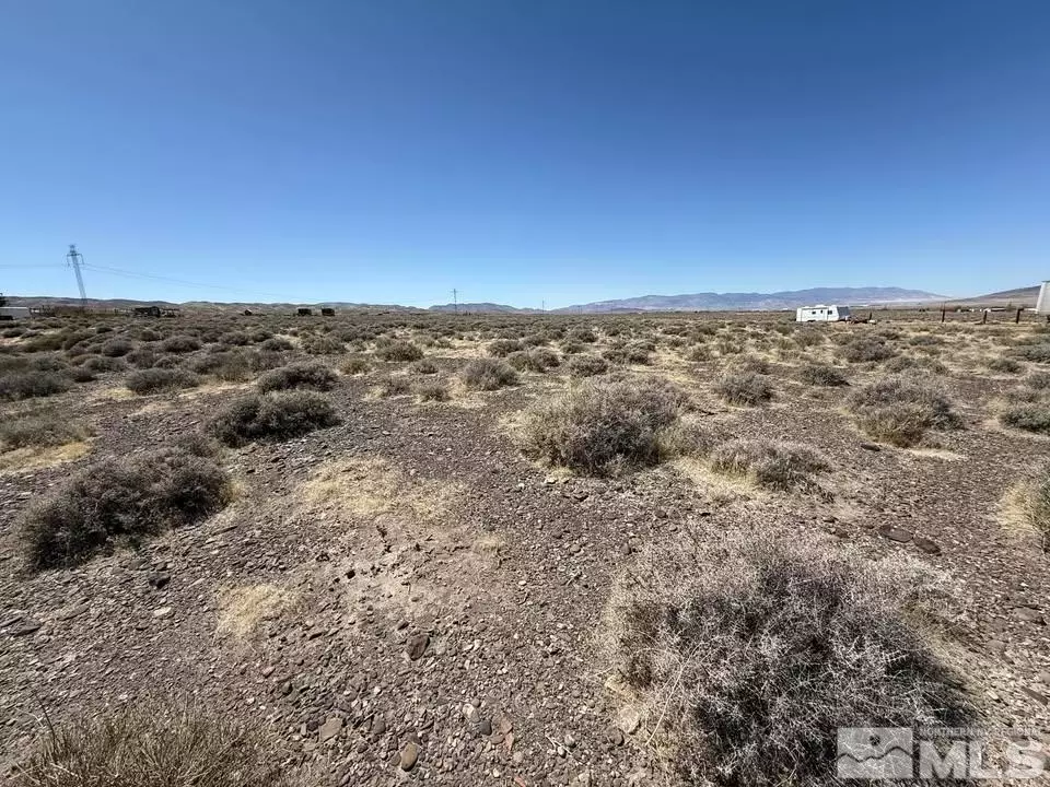 1845 Highland Dr, Fernley, NV 89408 | MLS# 250005082 | 4 Photos - Movoto