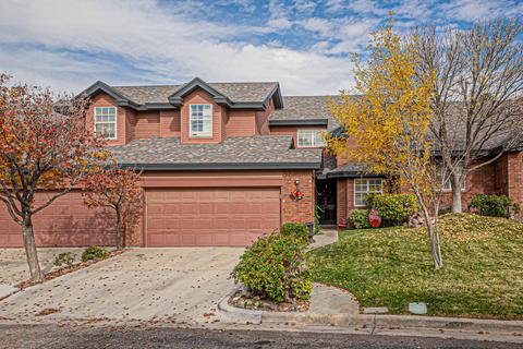 23 Stratford Hall Cir, El Paso, TX 79912 | 28 Photos | MLS #877178 - Movoto