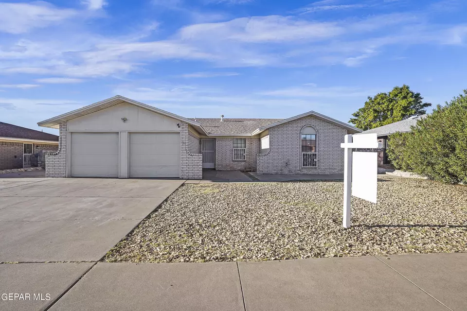 4716 R L Shoemaker Dr, El Paso, TX 79924 | 31 Photos - Movoto