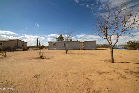 6960 Moongate Rd, Las Cruces, NM 88012 | 40 Photos - Movoto