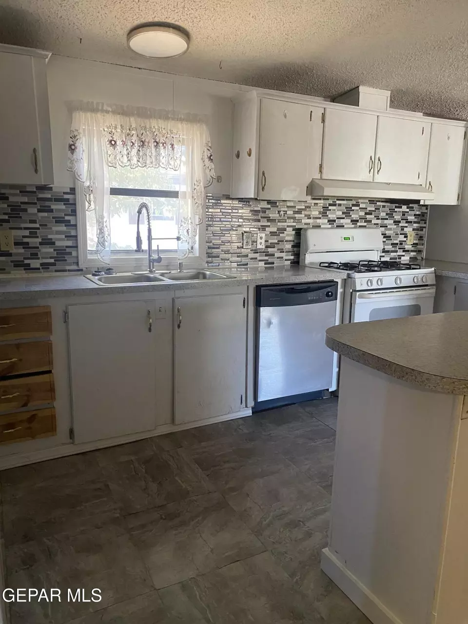 6161 Doniphan Dr # 177, El Paso, TX 79932 | MLS# 934186 | 21 Photos ...