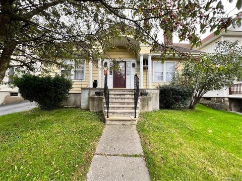 65 Monhagen Ave, Middletown, NY 10940 | 27 Photos | MLS #50891255 - Movoto